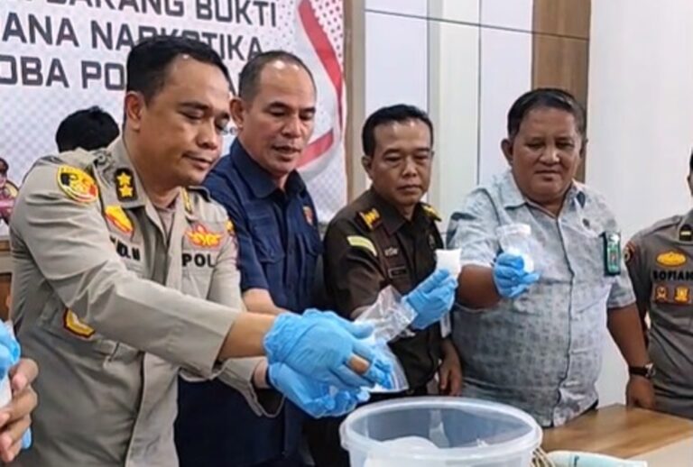 Polda Kaltim Musnahkan 484 Gram Sabu Hasil Penangkapan Awal Tahun 2025